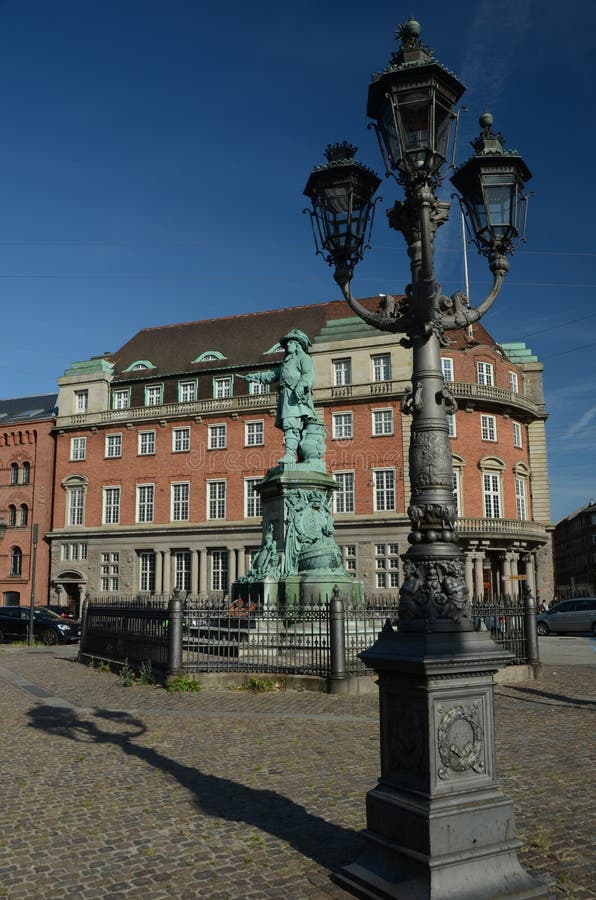 Lamp Post and Statue stock image. Image of elaborate - 85907267