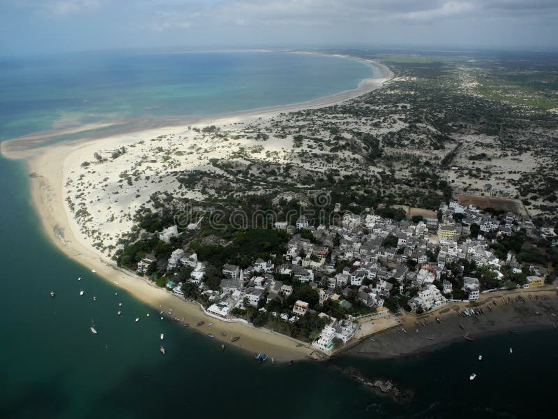 Lamu-Insel in Kenia stockbild. Bild von kenia, baum, insel - 48772555