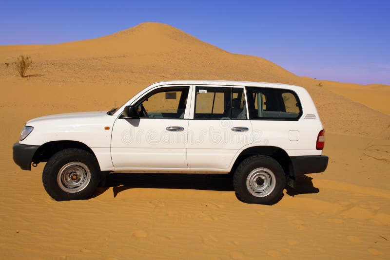 Land Cruiser in the Desert. Stock Image - Image of fuel, dune: 1917887