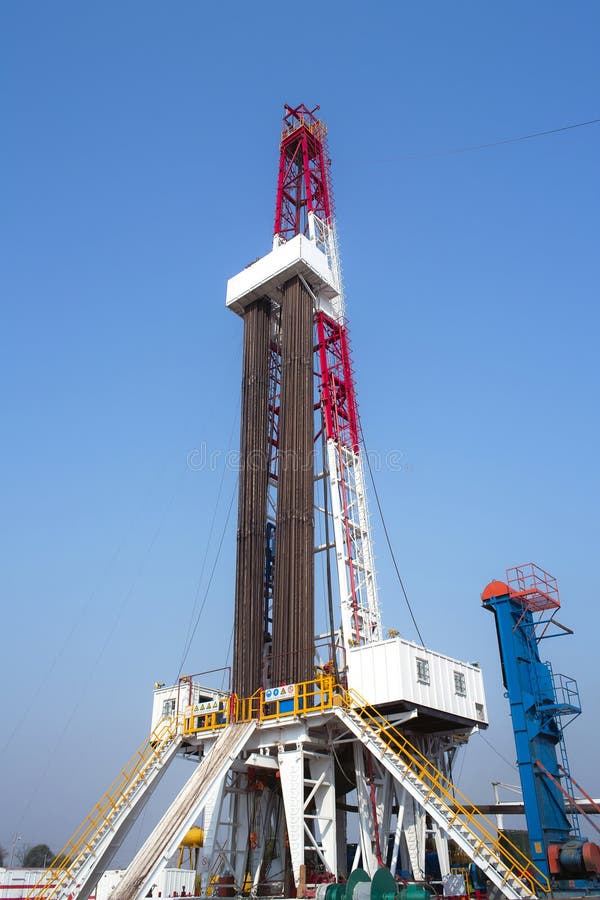 Land drilling rig stock image. Image of drilling, working - 11666693