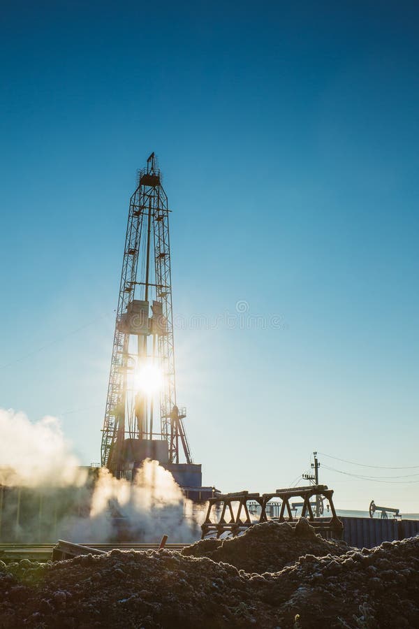 Land drilling rig stock photo. Image of fuel, silhouette - 75901134