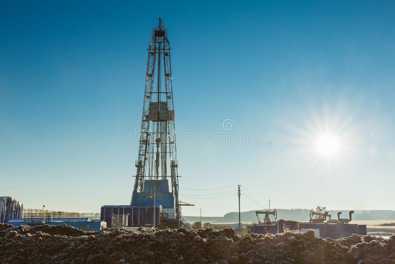 Land drilling rig stock image. Image of eagle, site, shale - 75901187