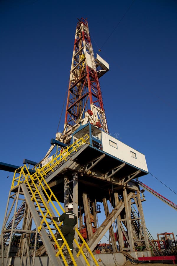 2,323 Land Drilling Rig Stock Photos - Free & Royalty-Free Stock Photos ...
