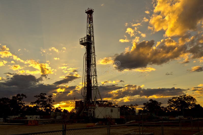 Land Drilling Rig at Sunset Stock Image - Image of australia, injection ...