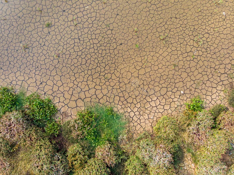 Land with Dry and Cracked Ground. Desert,Global Warming Background ...