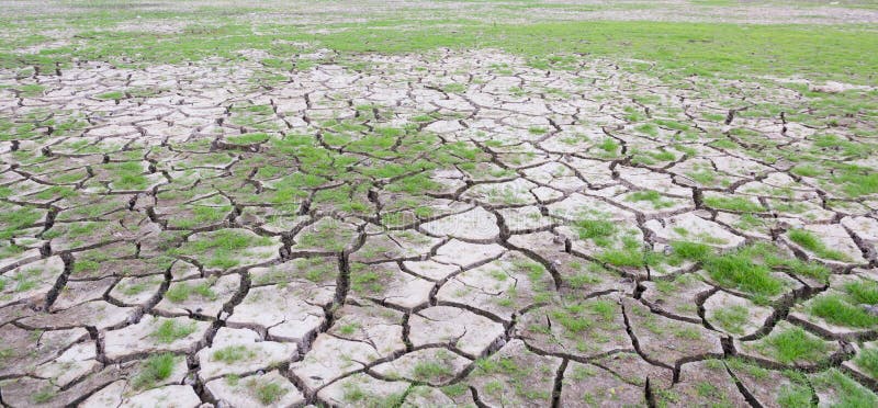 Land with Dry Cracked Mud Ground Stock Image - Image of broken, drought ...