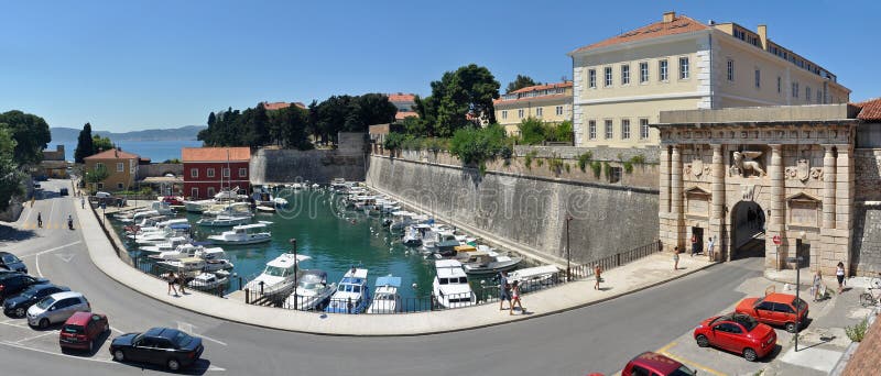 The Land Gate to Zadar editorial photography. Image of historic - 20112012