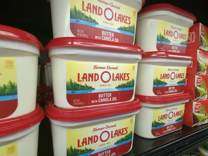 Land O Lakes Brand Butter Display on Shelf at Walmart Editorial Stock ...