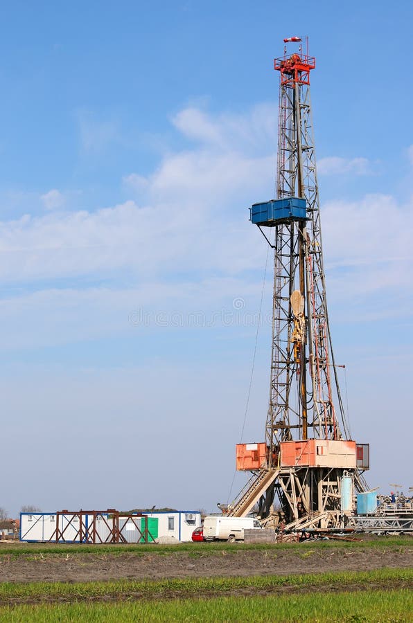 Land oil drilling rig stock photo. Image of tower, engineering - 81011392