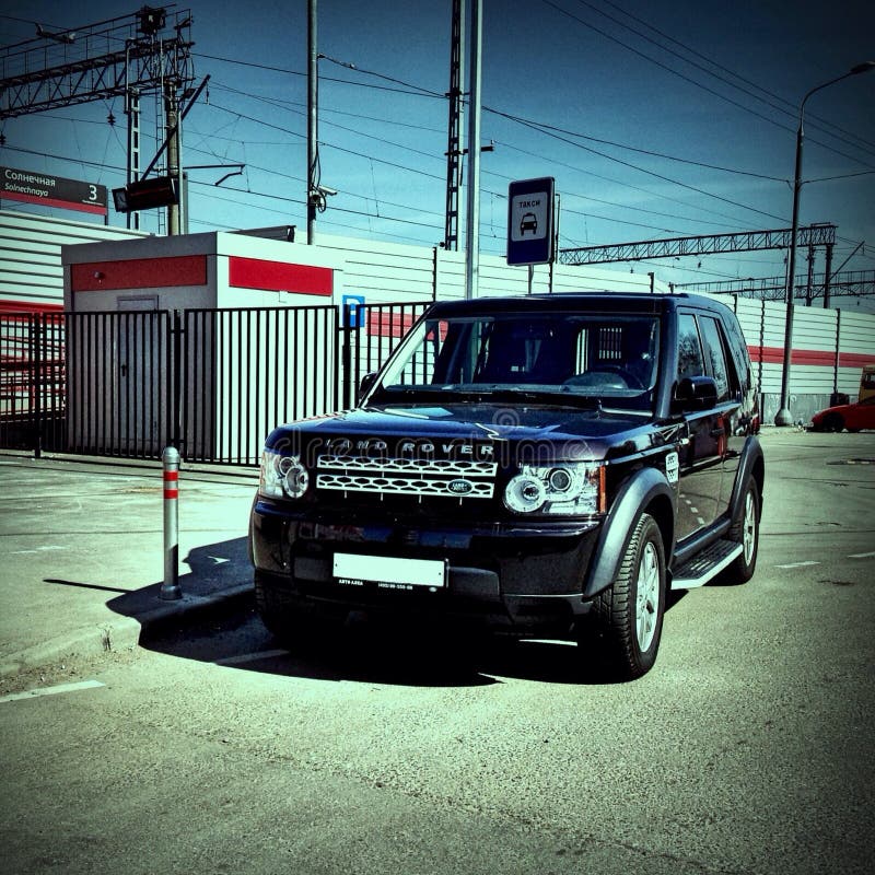 Land Rover Discovery 4 (LR4) Editorial Stock Photo - Image of vehicle ...
