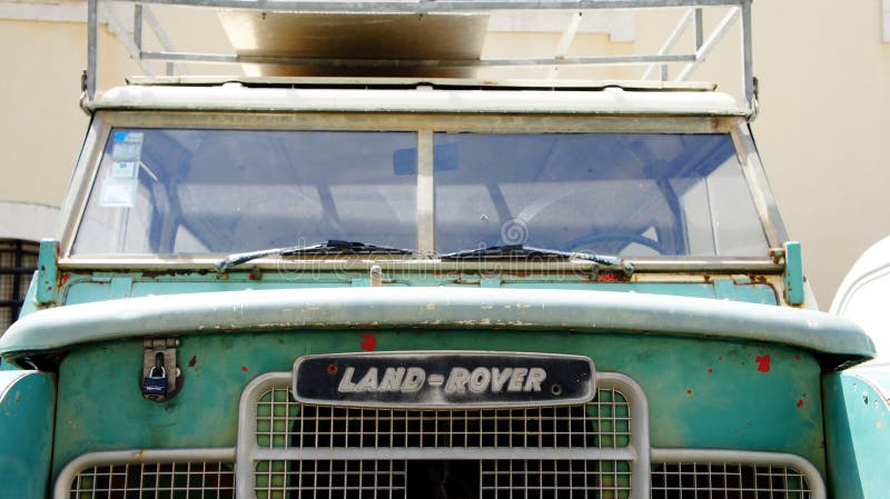 Land rover expedition editorial photo. Image of motor - 43482816