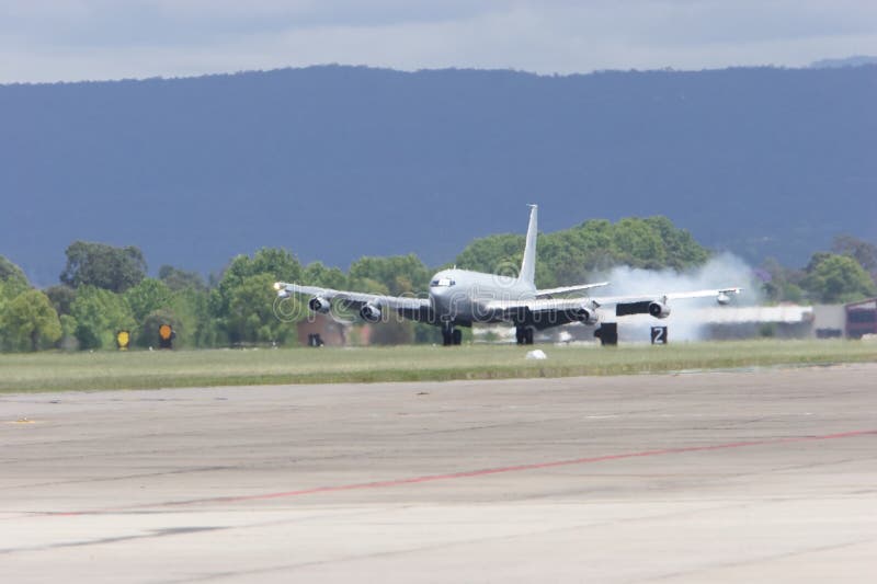 Landing in a Heat Haze stock image. Image of passenger - 3287161