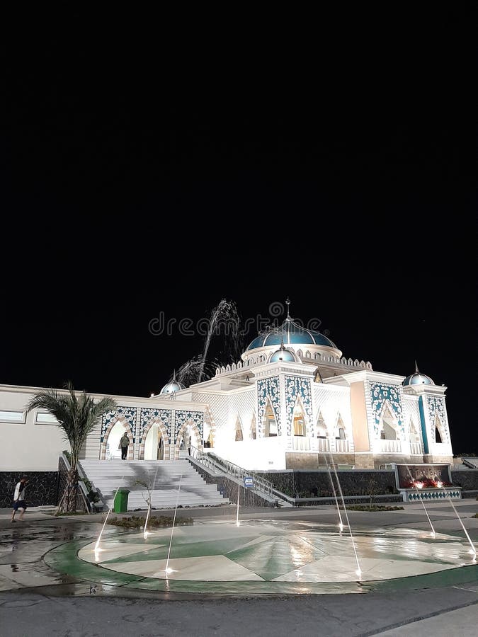 NIght Mosque stock image. Image of madinah, gold, arabia - 617983