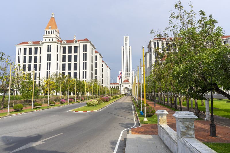 Cathedral of Learning CL Building at Assumption University ABAC. Stock ...