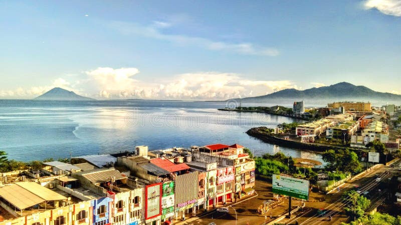 Landscape of Manado City editorial photo. Image of marina - 229903161