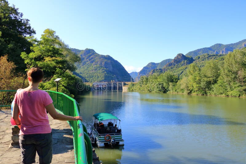 Landscape of Olt Valley with Olt River and Cozia Mountains in Romania ...