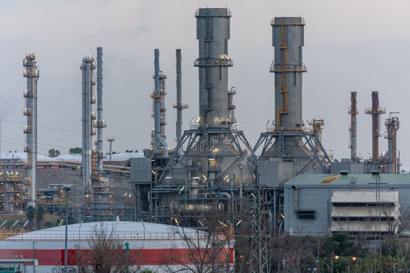 Landscape of a refinery stock image. Image of energy - 174152697