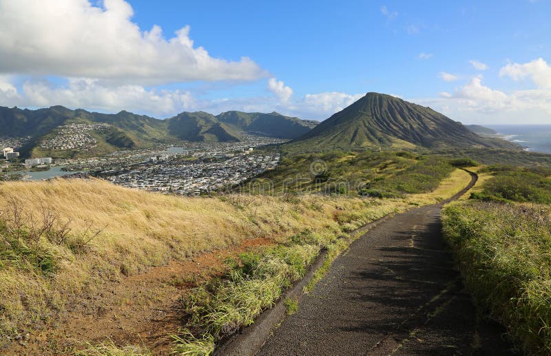 The Ridge Trail and Hawaii Kai Stock Image - Image of lagoon, hawaii ...