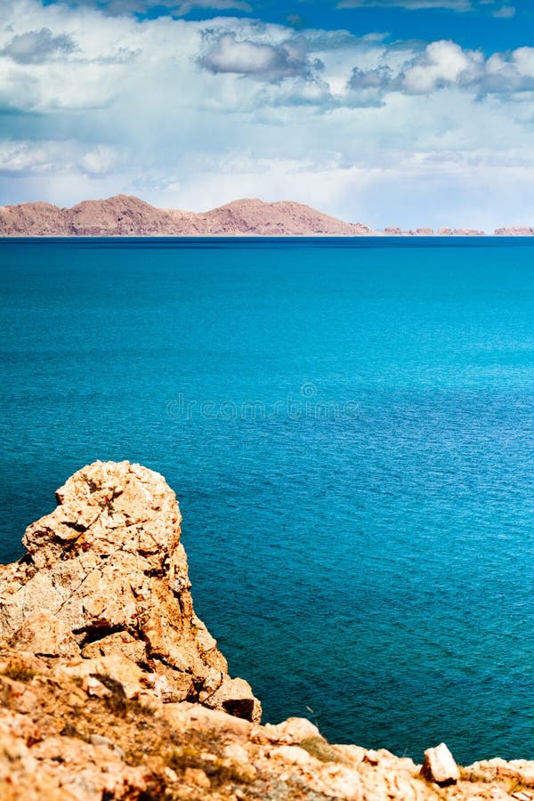 Landscape of Siling Co stock photo. Image of water, color - 31185996