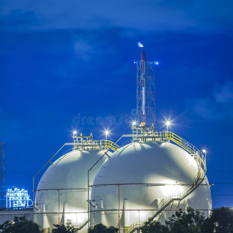 Gas Sphere Tank in Petrochemical Stock Photo - Image of plant ...