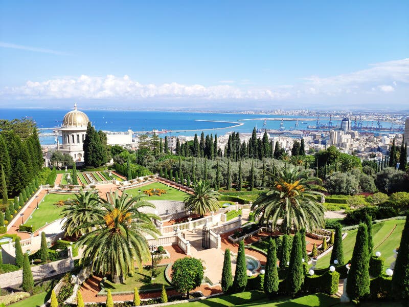 Landscaping and Architecture of the Bahai Gardens Editorial Photo ...