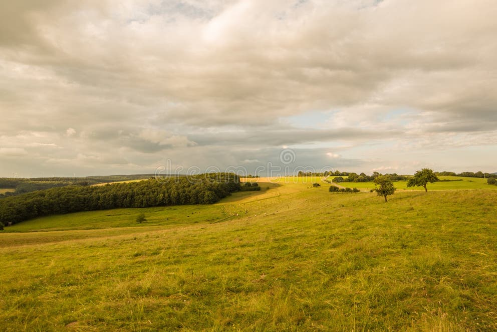 Landschaft in Deutschland stockbild. Bild von genommen - 120230957