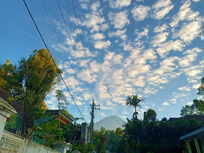 Langit Pagi Semeru stock image. Image of flower, cloud - 200948529
