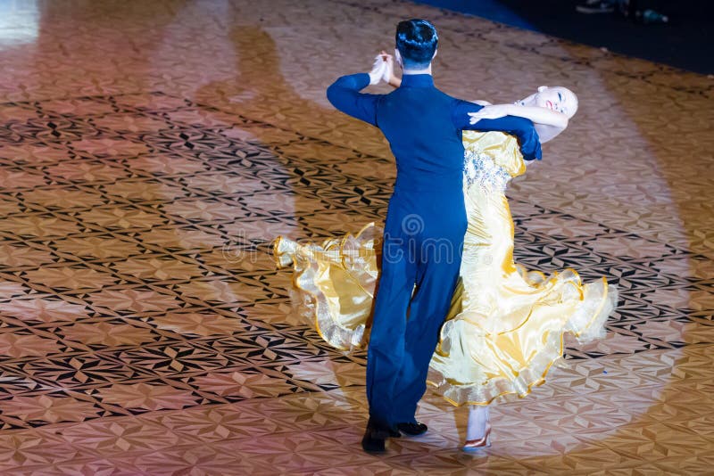 Langsamer Walzer - Emanuel Valeri Tania Kehlet Redaktionelles Bild ...