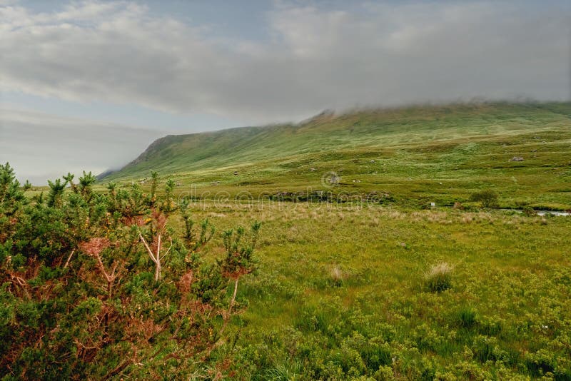 Lanscape View in Connemara, Ireland. Green Fields and Mountains in ...
