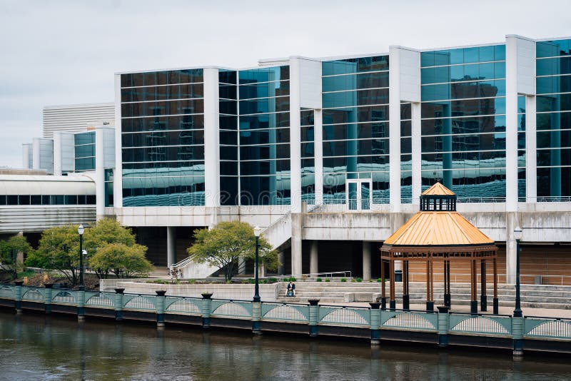 The Lansing Center, Along the Fox River in Lansing, Michigan Editorial ...