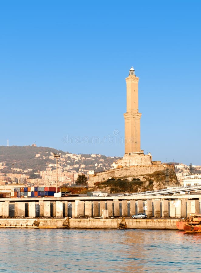 Lanterna: Simbolo Della Città Di Genova Fotografia Stock - Immagine di ...