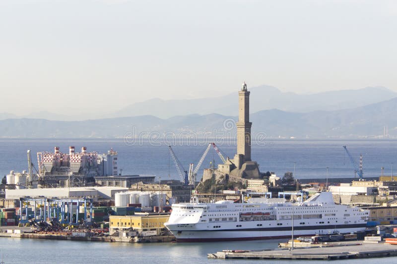 Lanterna: Simbolo Della Città Di Genova Fotografia Stock - Immagine di ...
