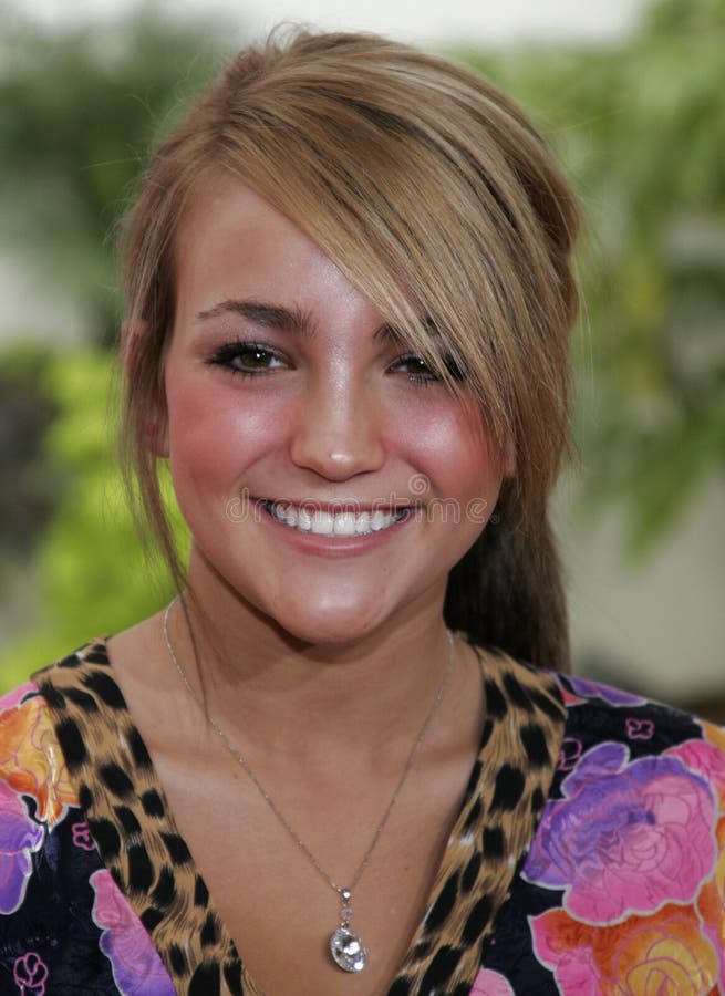 Lanzas de Jamie Lynn foto editorial. Imagen de gris, artista - 78249331