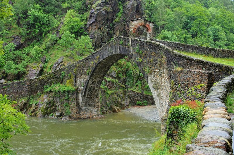 Ponte Della Maddalena, Devil`s Bridge, Borgo a Mozzano, Lucca, Tuscany ...