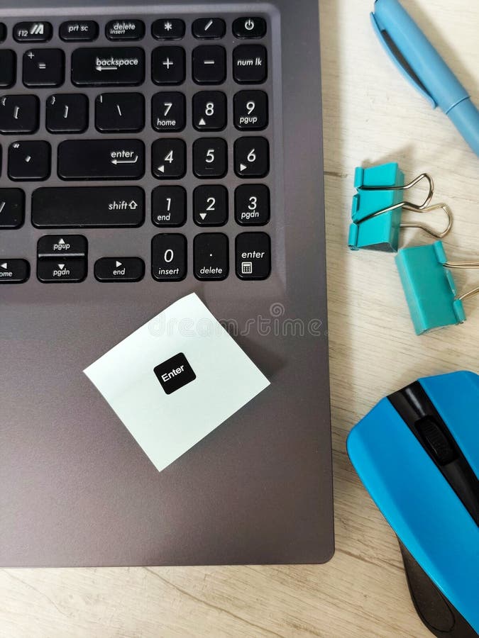 142 Enter Notes Online Stock Photos - Free & Royalty-Free Stock Photos ...