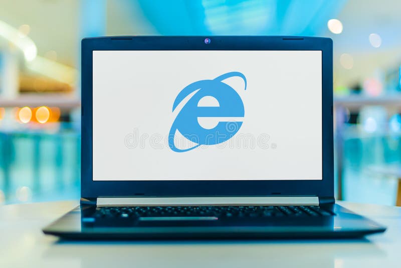 Laptop Computer Displaying Logo of Internet Explorer Editorial Image ...