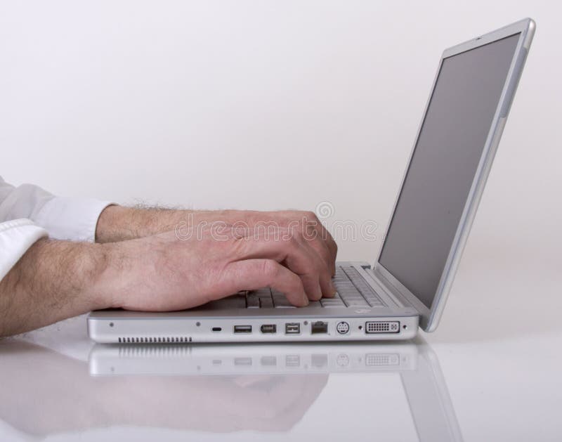 Laptop het werk stock afbeelding. Image of zaken, writing - 6375095