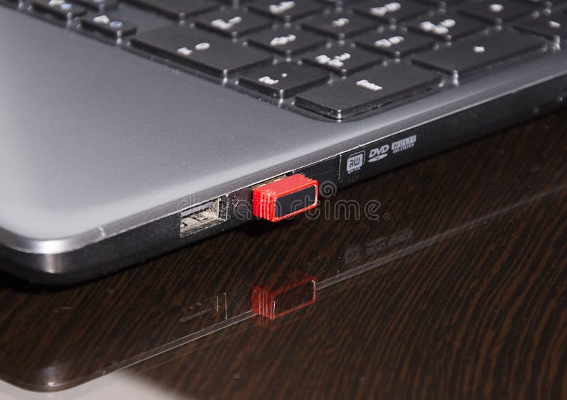 Laptop and USB connector editorial photo. Image of device - 108228921