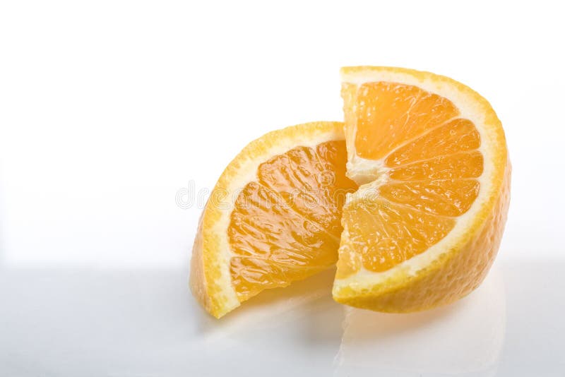 Laranja cortada foto de stock. Imagem de gostoso, fresco - 18289826
