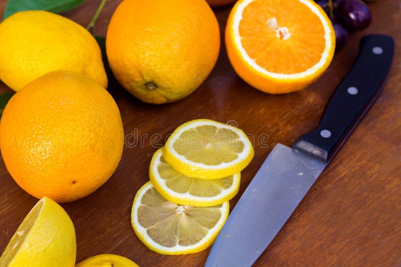 Laranja Cortada Ao Meio Fotos De Stock - Baixe 165 Fotos Royalty Free