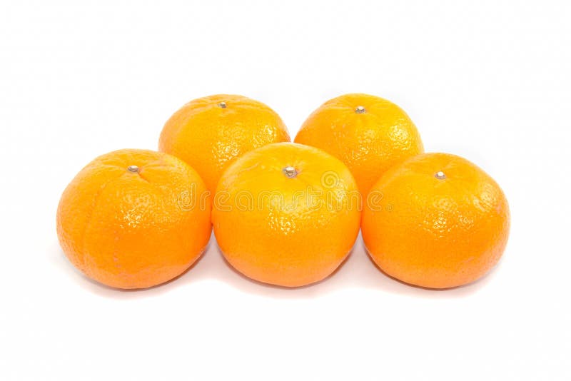 Laranjas Do Grupo Cinco No Fundo Branco Foto de Stock - Imagem de ...