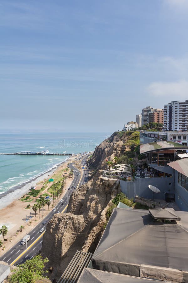 Larcomar, Centro Comercial En Lima Foto editorial - Imagen de descubra ...
