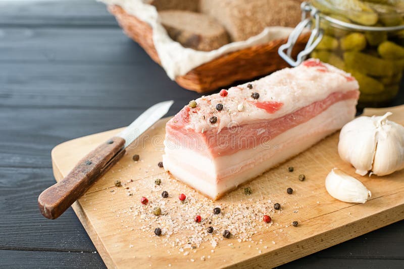 Lardo Salato E Speziato, Cucina Ucraina Immagine Stock - Immagine di ...