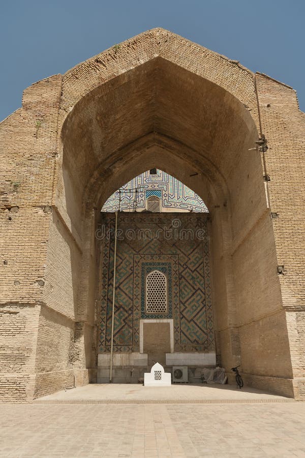 Large Ancient Arch of Amir Temur Mausoleum Complex View Stock Image ...