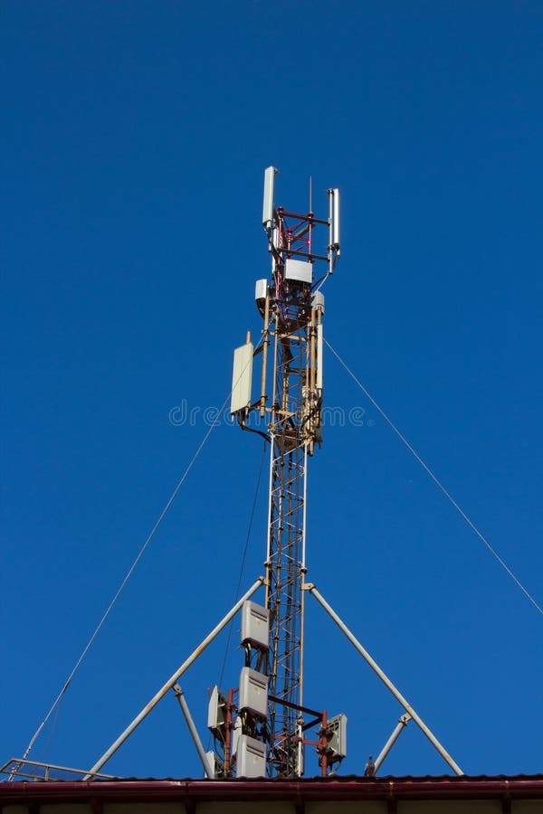 Large Antenna Mobile Communication Stock Image - Image of cable, global ...