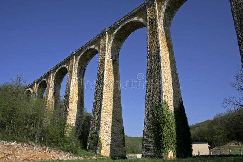 Large arch railway bridge stock photo. Image of viaduct - 2592020