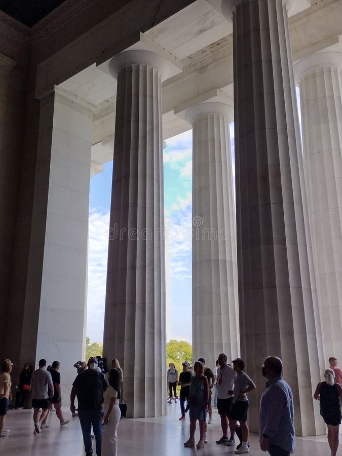 Large Columns at the Entrance of the Lincoln Memorial in Washington D ...