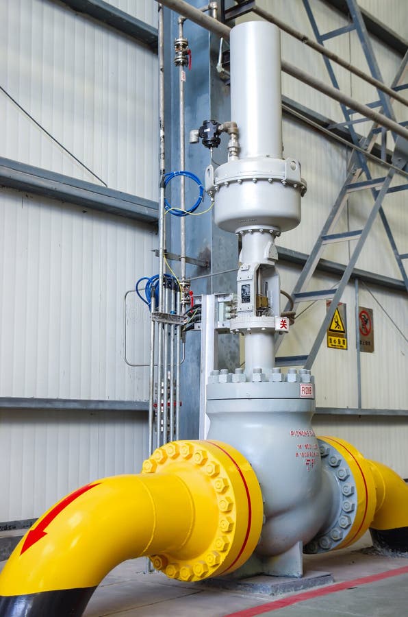 Large compressor units editorial photo. Image of pipe - 93591871