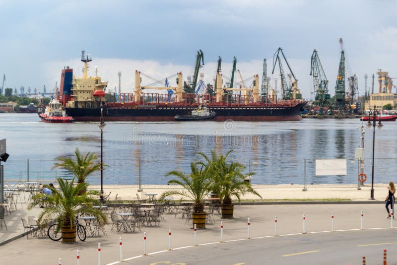 Large Container Vessel Being Served at the Port Editorial Photo - Image ...