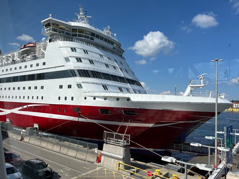 Cruise ship in port stock photo. Image of ship, vehicle - 394753042